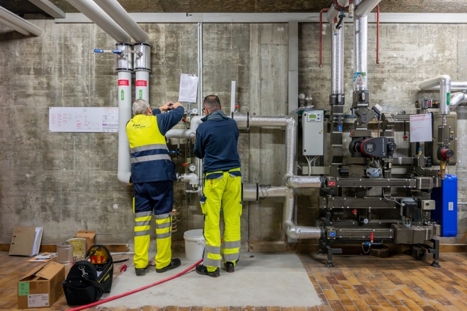 Er bringt die Fernwärme nach Hause